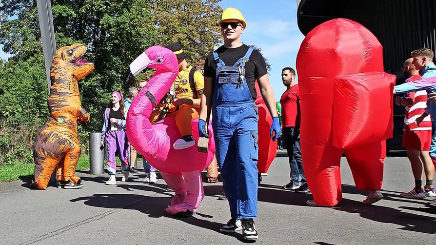 OAZ berichtet: Beim Oschatzer Sponsorenlauf flitzen Gymnasiasten, Dinos ...